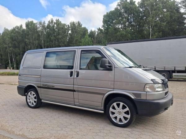 Grey Volkswagen Transporter 2000 in Radviliskis, with an engine capacity of 2.50 L and mileage of 315 thousand km for 4650 €, photo 10 on AUTOMOTO.COM.LV