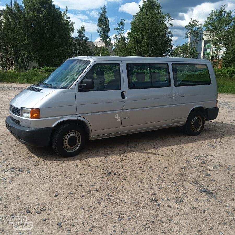 Grey Volkswagen Transporter 2002 in Vilnius, with an engine capacity of 2.50 L and mileage of 260 thousand km for 3200 €, photo 1 on AUTOMOTO.COM.LV