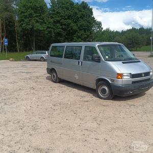 Grey Volkswagen Transporter 2002 in Vilnius, with an engine capacity of 2.50 L and mileage of 260 thousand km for 3200 €, photo 4 on AUTOMOTO.COM.LV