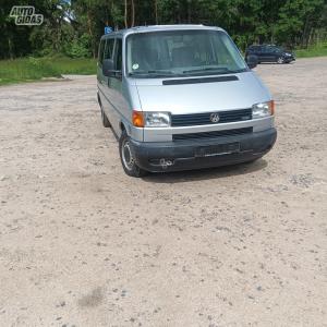 Grey Volkswagen Transporter 2002 in Vilnius, with an engine capacity of 2.50 L and mileage of 260 thousand km for 3200 €, photo 5 on AUTOMOTO.COM.LV