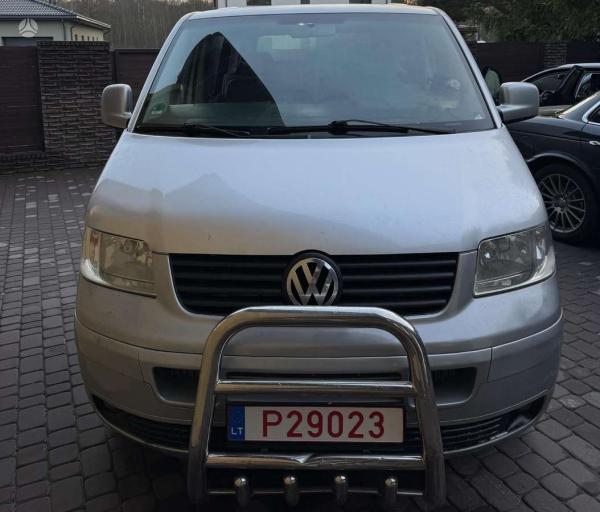 Pelēks Volkswagen Transporter 2004 Viļņa, ar dzinēja tilpumu 2.46 L un nobraukumu 353 tūkst. km par 4500 €, foto 6 vietnē AUTOMOTO.COM.LV