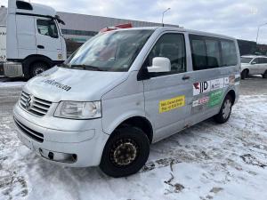 Pelēks Volkswagen Transporter 2004 Viļņa, ar dzinēja tilpumu 2.50 L un nobraukumu 360 tūkst. km par 2400 €, foto  vietnē AUTOMOTO.COM.LV