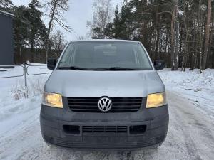 Pelēks Volkswagen Transporter 2005 Viļņa, ar dzinēja tilpumu 2.50 L un nobraukumu 269 tūkst. km par 3600 €, foto 2 vietnē AUTOMOTO.COM.LV