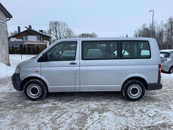 Pelēks Volkswagen Transporter 2006 Jurbarkas, ar dzinēja tilpumu 1.90 L un nobraukumu 218 tūkst. km par 5650 €, foto 1 vietnē AUTOMOTO.COM.LV