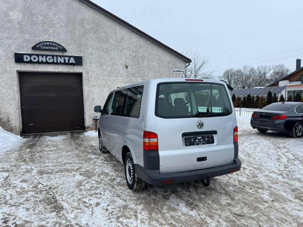Pelēks Volkswagen Transporter 2006 Jurbarkas, ar dzinēja tilpumu 1.90 L un nobraukumu 218 tūkst. km par 5650 €, foto 6 vietnē AUTOMOTO.COM.LV
