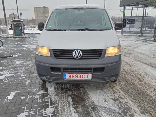 Pelēks Volkswagen Transporter 2007 Kauņa, ar dzinēja tilpumu 2.50 L un nobraukumu 480 tūkst. km par 2999 €, foto 1 vietnē AUTOMOTO.COM.LV