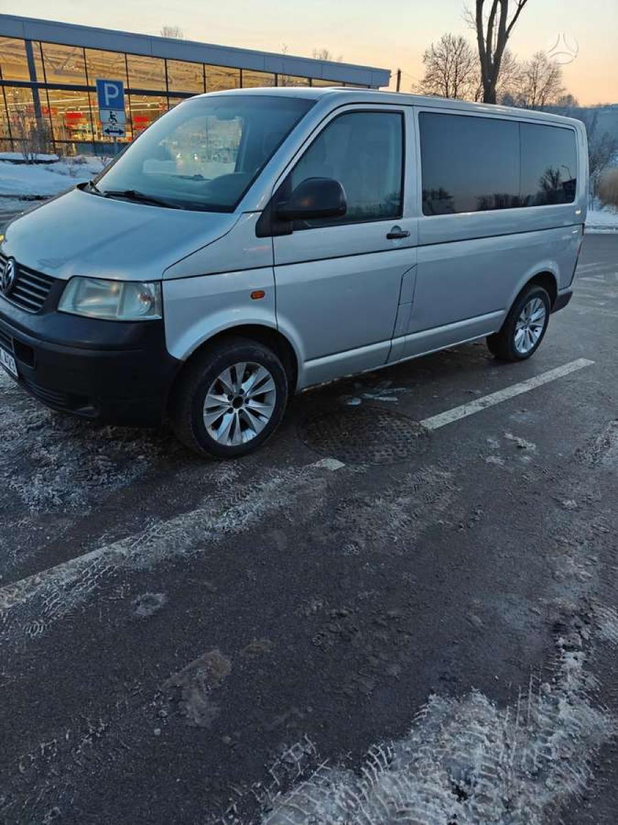 Grey Volkswagen Transporter 2007 in Vilnius, with an engine capacity of 1.90 L and mileage of 376 thousand km for 5500 €, photo 1 on AUTOMOTO.COM.LV