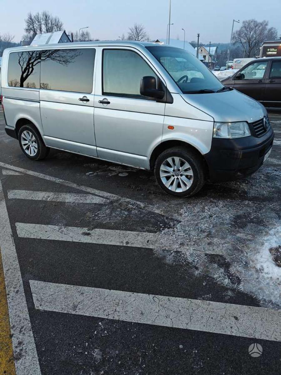 Grey Volkswagen Transporter 2007 in Vilnius, with an engine capacity of 1.90 L and mileage of 376 thousand km for 5500 €, photo 2 on AUTOMOTO.COM.LV