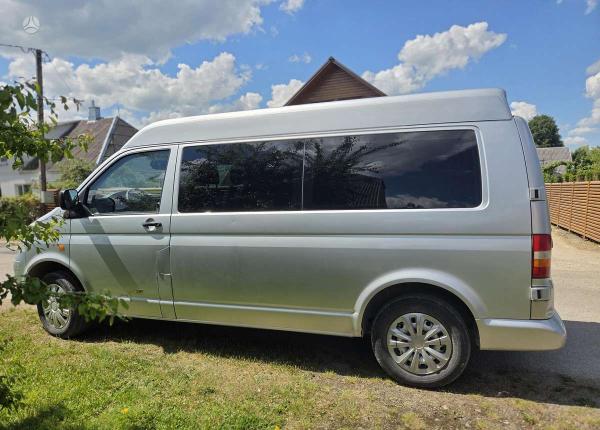 Grey Volkswagen Transporter 2007 in Birzai, with an engine capacity of 2.46 L and mileage of 252 thousand km for 7900 €, photo 4 on AUTOMOTO.COM.LV