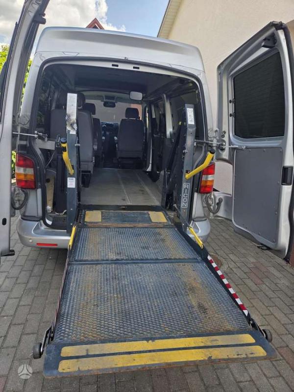 Grey Volkswagen Transporter 2007 in Birzai, with an engine capacity of 2.46 L and mileage of 252 thousand km for 7900 €, photo 5 on AUTOMOTO.COM.LV