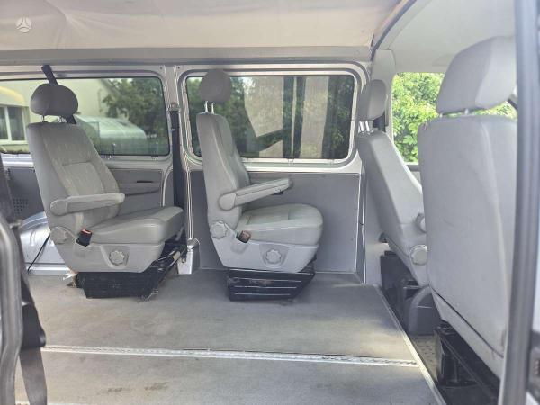 Grey Volkswagen Transporter 2007 in Birzai, with an engine capacity of 2.46 L and mileage of 252 thousand km for 7900 €, photo 9 on AUTOMOTO.COM.LV