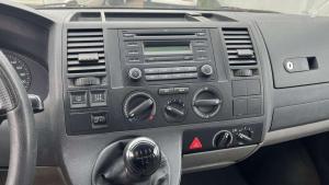 Grey Volkswagen Transporter 2007 in Kaunas, with an engine capacity of 1.90 L and mileage of 196 thousand km for 4500 €, photo 9 on AUTOMOTO.COM.LV