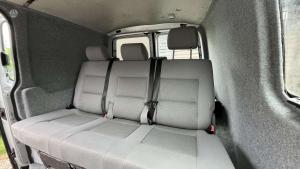 Grey Volkswagen Transporter 2007 in Kaunas, with an engine capacity of 1.90 L and mileage of 196 thousand km for 4500 €, photo 13 on AUTOMOTO.COM.LV