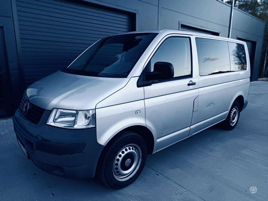 Grey Volkswagen Transporter 2008 in Utena, with an engine capacity of 1.90 L and mileage of 187 thousand km for 5950 €, photo 4 on AUTOMOTO.COM.LV