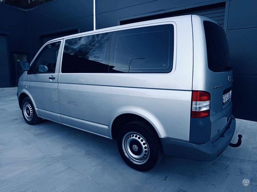 Grey Volkswagen Transporter 2008 in Utena, with an engine capacity of 1.90 L and mileage of 187 thousand km for 5950 €, photo 6 on AUTOMOTO.COM.LV