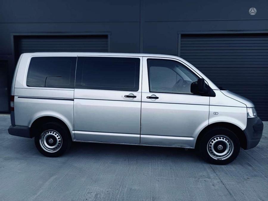 Grey Volkswagen Transporter 2008 in Utena, with an engine capacity of 1.90 L and mileage of 187 thousand km for 5950 €, photo 16 on AUTOMOTO.COM.LV