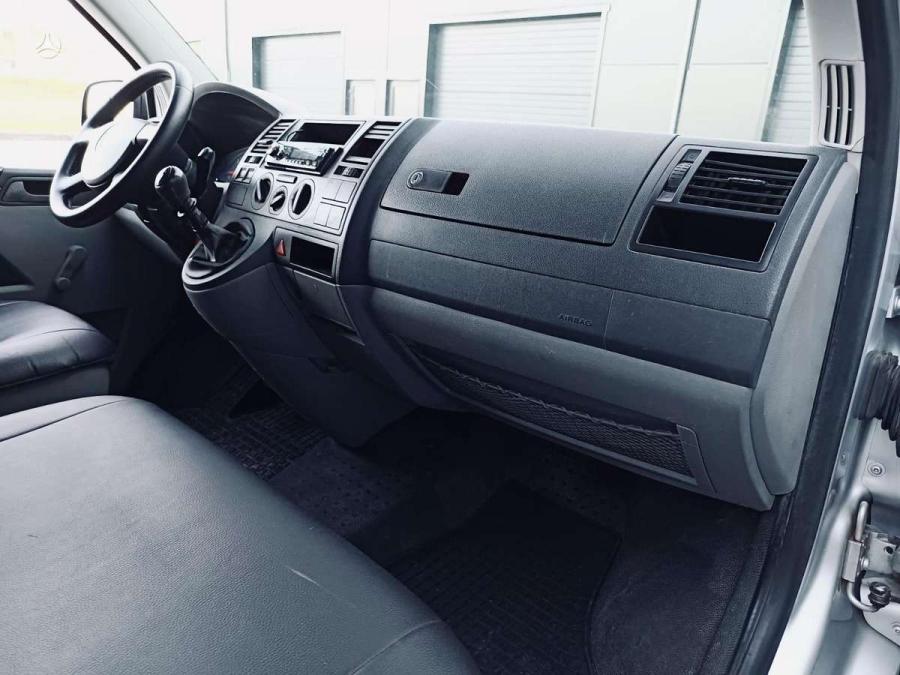 Grey Volkswagen Transporter 2008 in Utena, with an engine capacity of 1.90 L and mileage of 187 thousand km for 5950 €, photo 31 on AUTOMOTO.COM.LV
