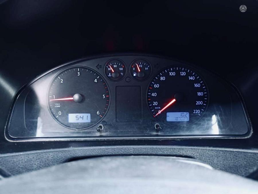 Grey Volkswagen Transporter 2008 in Utena, with an engine capacity of 1.90 L and mileage of 187 thousand km for 5950 €, photo 34 on AUTOMOTO.COM.LV