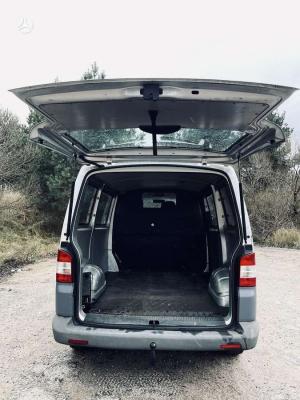 Grey Volkswagen Transporter 2008 in Utena, with an engine capacity of 1.90 L and mileage of 187 thousand km for 5950 €, photo 46 on AUTOMOTO.COM.LV
