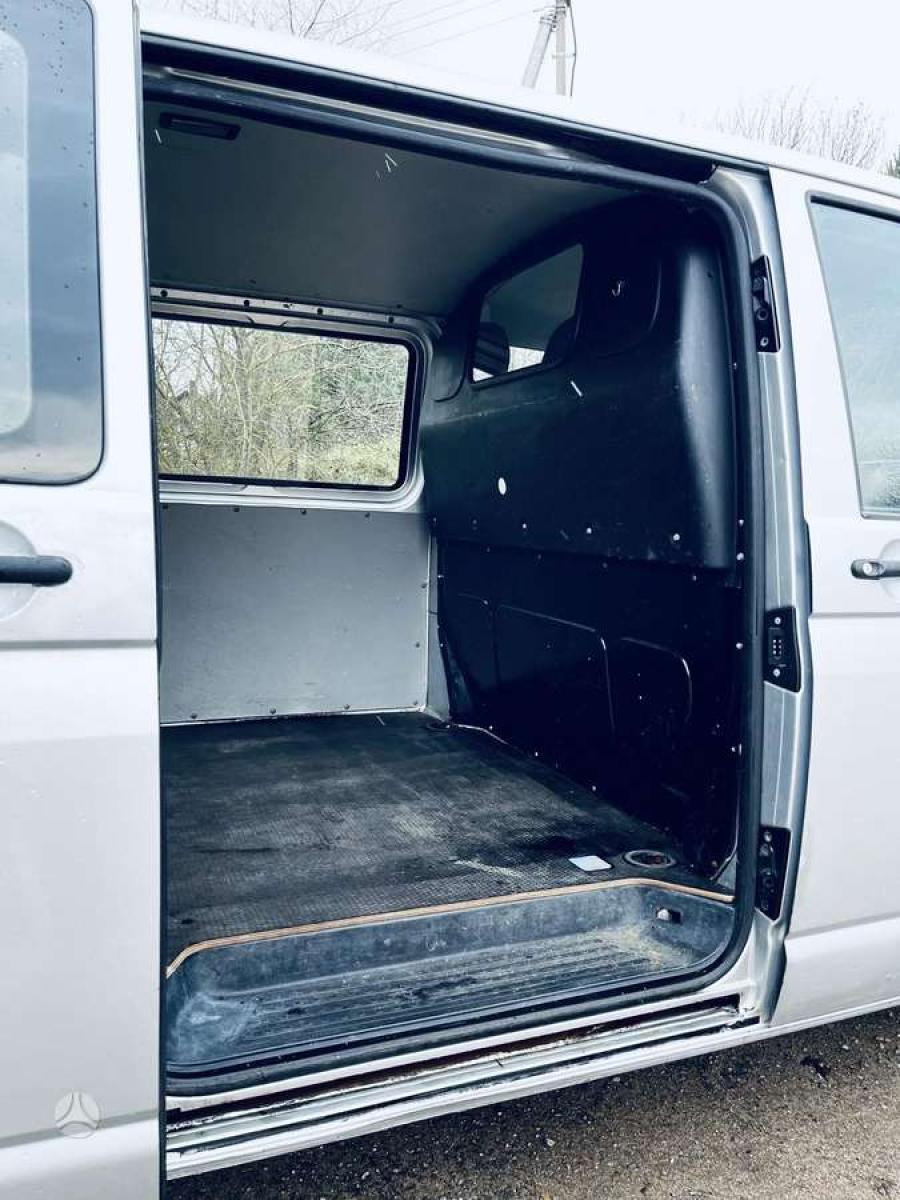 Grey Volkswagen Transporter 2008 in Utena, with an engine capacity of 1.90 L and mileage of 187 thousand km for 5950 €, photo 49 on AUTOMOTO.COM.LV