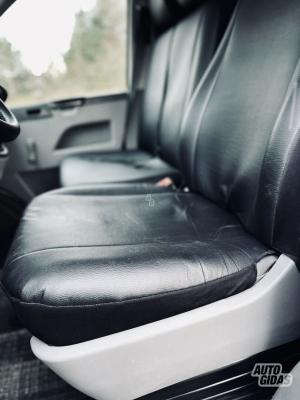 Pelēks Volkswagen Transporter 2008 Utena, ar dzinēja tilpumu 1.90 L un nobraukumu 187 tūkst. km par 5950 €, foto 21 vietnē AUTOMOTO.COM.LV