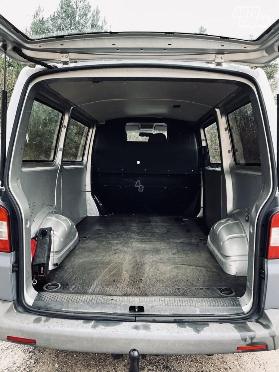 Pelēks Volkswagen Transporter 2008 Utena, ar dzinēja tilpumu 1.90 L un nobraukumu 187 tūkst. km par 5950 €, foto 32 vietnē AUTOMOTO.COM.LV