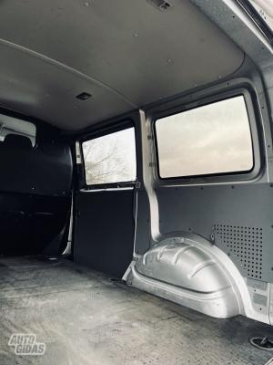 Pelēks Volkswagen Transporter 2008 Utena, ar dzinēja tilpumu 1.90 L un nobraukumu 187 tūkst. km par 5950 €, foto 36 vietnē AUTOMOTO.COM.LV