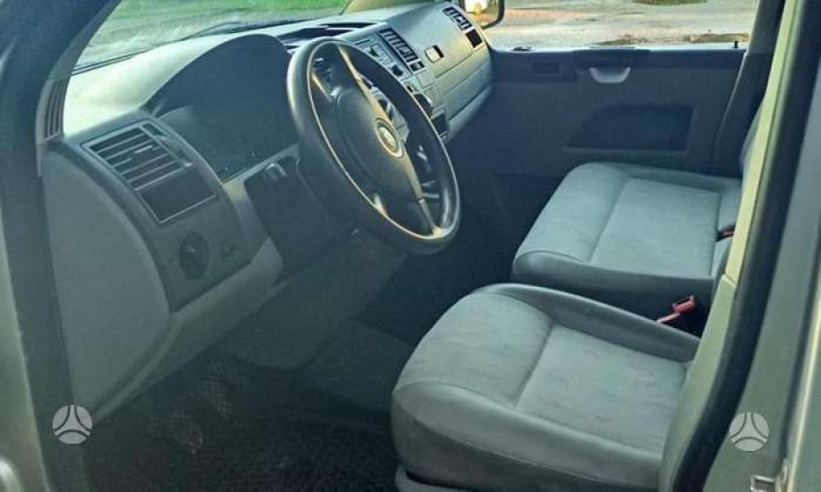 Grey Volkswagen Transporter 2008 in Kaunas, with an engine capacity of 1.90 L and mileage of 260 thousand km for 3700 €, photo 5 on AUTOMOTO.COM.LV