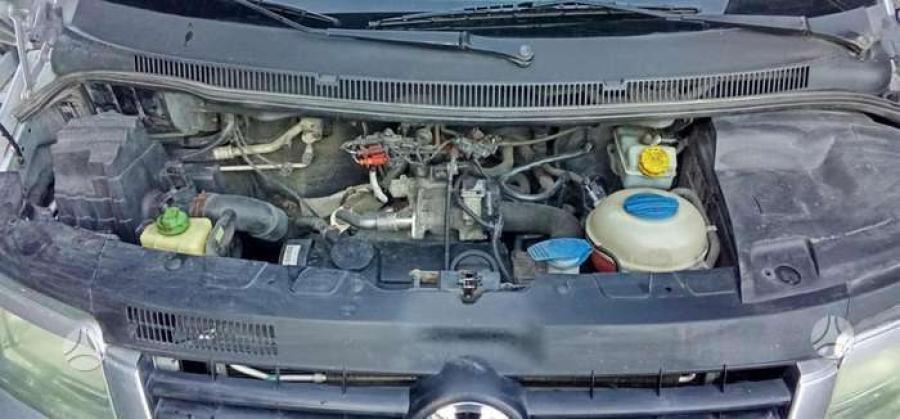 Grey Volkswagen Transporter 2008 in Kaunas, with an engine capacity of 1.90 L and mileage of 260 thousand km for 3700 €, photo 7 on AUTOMOTO.COM.LV