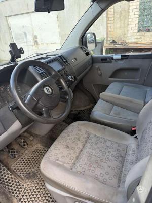 Pelēks Volkswagen Transporter 2009 Raseiniai, ar dzinēja tilpumu 2.50 L un nobraukumu 280 tūkst. km par 4000 €, foto 8 vietnē AUTOMOTO.COM.LV