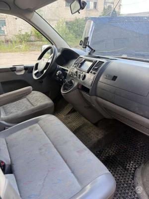 Pelēks Volkswagen Transporter 2009 Raseiniai, ar dzinēja tilpumu 2.50 L un nobraukumu 280 tūkst. km par 4000 €, foto 9 vietnē AUTOMOTO.COM.LV