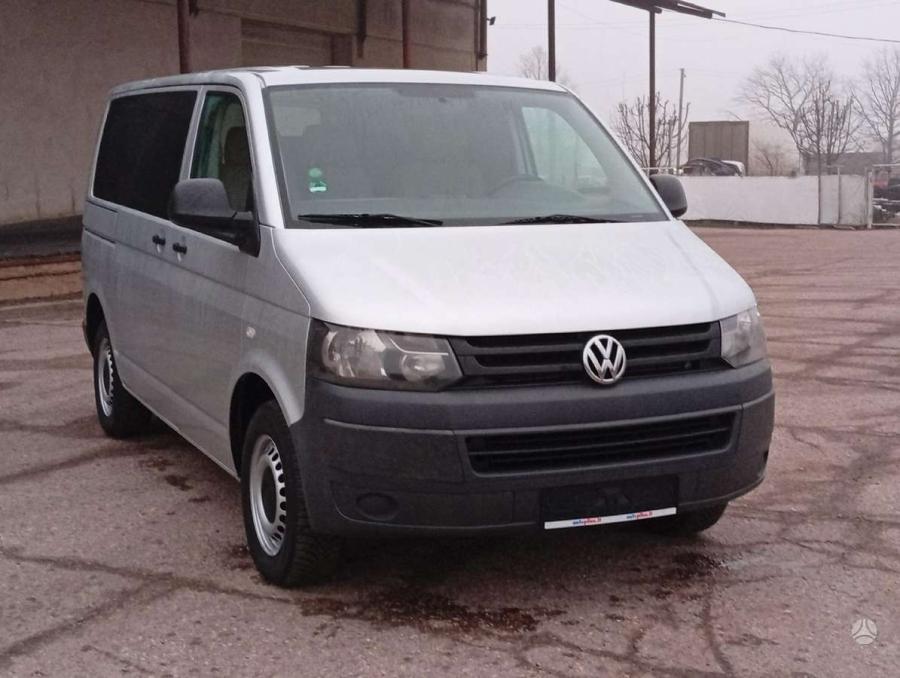 Pelēks Volkswagen Transporter 2010 Kėdainiai, ar dzinēja tilpumu 2.00 L un nobraukumu 282 tūkst. km par 8800 €, foto 2 vietnē AUTOMOTO.COM.LV
