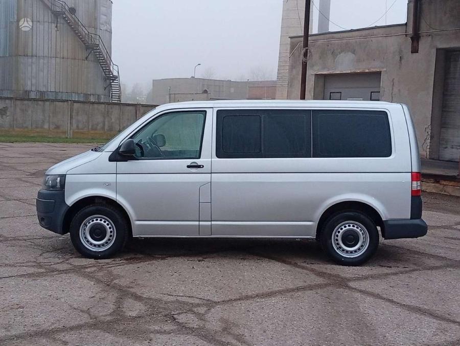 Pelēks Volkswagen Transporter 2010 Kėdainiai, ar dzinēja tilpumu 2.00 L un nobraukumu 282 tūkst. km par 8800 €, foto 3 vietnē AUTOMOTO.COM.LV