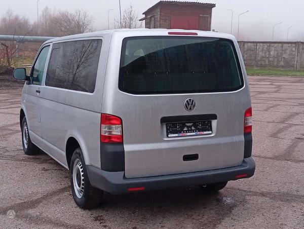Pelēks Volkswagen Transporter 2010 Kėdainiai, ar dzinēja tilpumu 2.00 L un nobraukumu 282 tūkst. km par 8800 €, foto 4 vietnē AUTOMOTO.COM.LV
