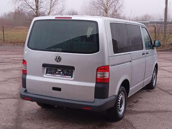 Pelēks Volkswagen Transporter 2010 Kėdainiai, ar dzinēja tilpumu 2.00 L un nobraukumu 282 tūkst. km par 8800 €, foto 6 vietnē AUTOMOTO.COM.LV