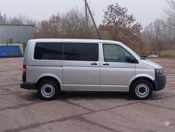 Pelēks Volkswagen Transporter 2010 Kėdainiai, ar dzinēja tilpumu 2.00 L un nobraukumu 282 tūkst. km par 8800 €, foto 7 vietnē AUTOMOTO.COM.LV