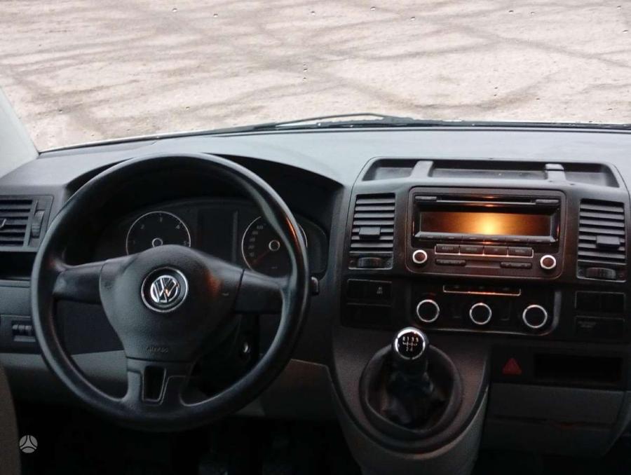 Pelēks Volkswagen Transporter 2010 Kėdainiai, ar dzinēja tilpumu 2.00 L un nobraukumu 282 tūkst. km par 8800 €, foto 16 vietnē AUTOMOTO.COM.LV