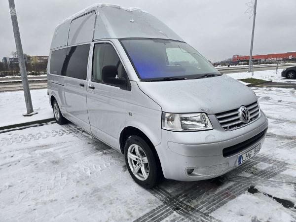 Grey Volkswagen Transporter 2010 in Vilnius, with an engine capacity of 2.46 L and mileage of 442 thousand km for 3200 €, photo 1 on AUTOMOTO.COM.LV
