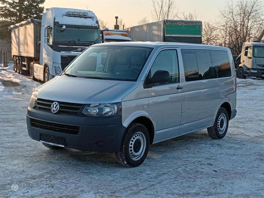 Grey Volkswagen Transporter 2010 in Kedainiai, with an engine capacity of 2.00 L and mileage of 282 thousand km for 9700 €, photo 10 on AUTOMOTO.COM.LV