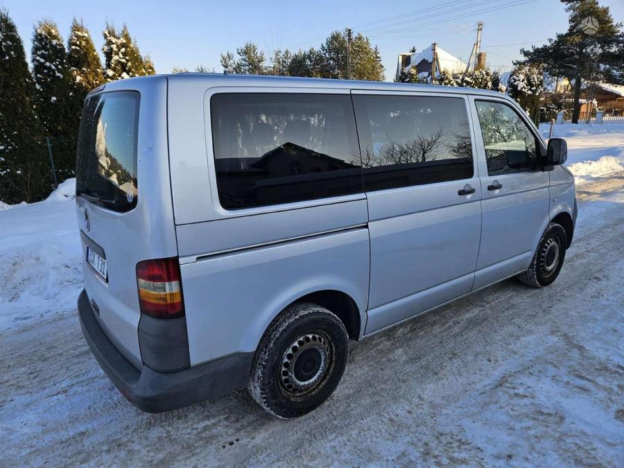 Pelēks Volkswagen Transporter 2010 Mažeikiai, ar dzinēja tilpumu 2.50 L un nobraukumu 273 tūkst. km par 5450 €, foto 6 vietnē AUTOMOTO.COM.LV