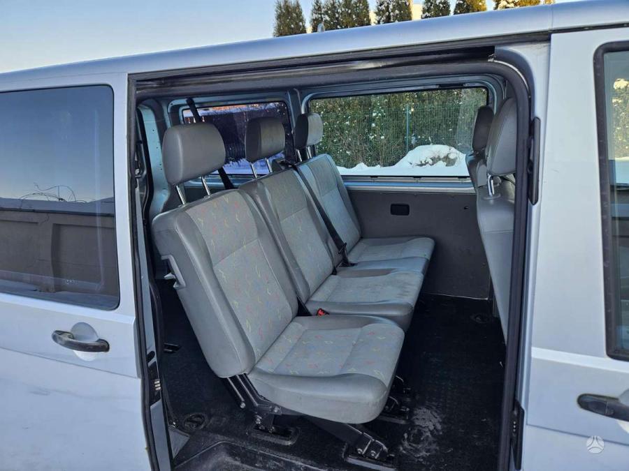Pelēks Volkswagen Transporter 2010 Mažeikiai, ar dzinēja tilpumu 2.50 L un nobraukumu 273 tūkst. km par 5450 €, foto 18 vietnē AUTOMOTO.COM.LV