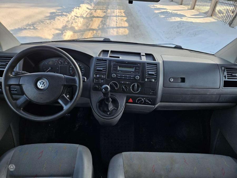 Pelēks Volkswagen Transporter 2010 Mažeikiai, ar dzinēja tilpumu 2.50 L un nobraukumu 273 tūkst. km par 5450 €, foto 19 vietnē AUTOMOTO.COM.LV