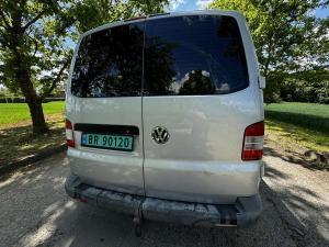 Grey Volkswagen Transporter 2010 in Panevezys, with an engine capacity of 2.00 L and mileage of 241 thousand km for 5500 €, photo 6 on AUTOMOTO.COM.LV