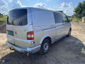 Grey Volkswagen Transporter 2010 in Kaunas, with an engine capacity of 2.00 L and mileage of 360 thousand km for 3800 €, photo 9 on AUTOMOTO.COM.LV