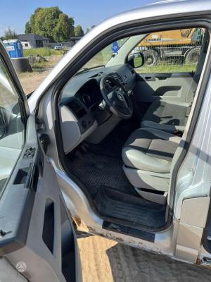 Grey Volkswagen Transporter 2010 in Kaunas, with an engine capacity of 2.00 L and mileage of 360 thousand km for 3800 €, photo 12 on AUTOMOTO.COM.LV