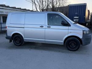 Pelēks Volkswagen Transporter 2011 Šauļi, ar dzinēja tilpumu 2.00 L un nobraukumu 311 tūkst. km par 4800 €, foto 2 vietnē AUTOMOTO.COM.LV