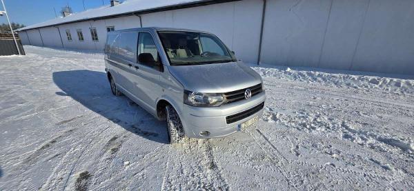 Pelēks Volkswagen Transporter 2011 Tauragė, ar dzinēja tilpumu 1.97 L un nobraukumu 320 tūkst. km par 6000 €, foto 6 vietnē AUTOMOTO.COM.LV