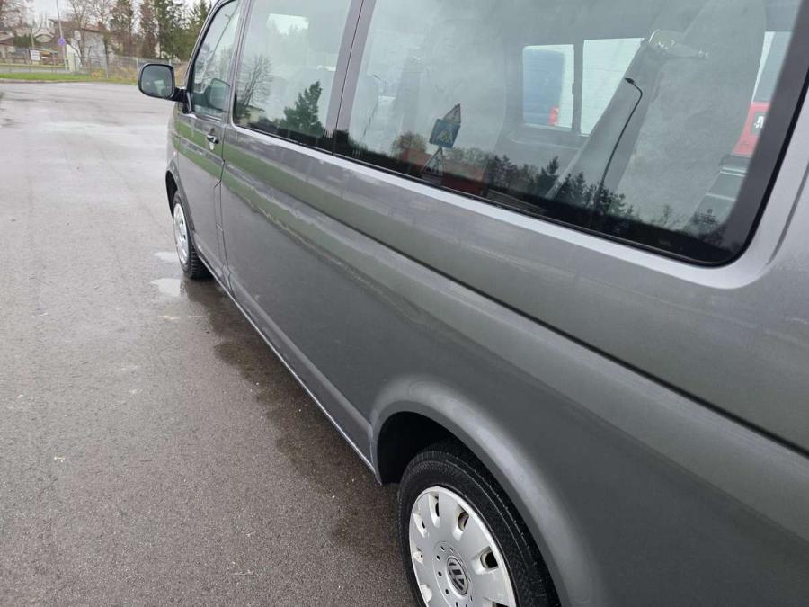 Pelēks Volkswagen Transporter 2012 Kretinga, ar dzinēja tilpumu 2.00 L un nobraukumu 282 tūkst. km par 6995 €, foto 5 vietnē AUTOMOTO.COM.LV