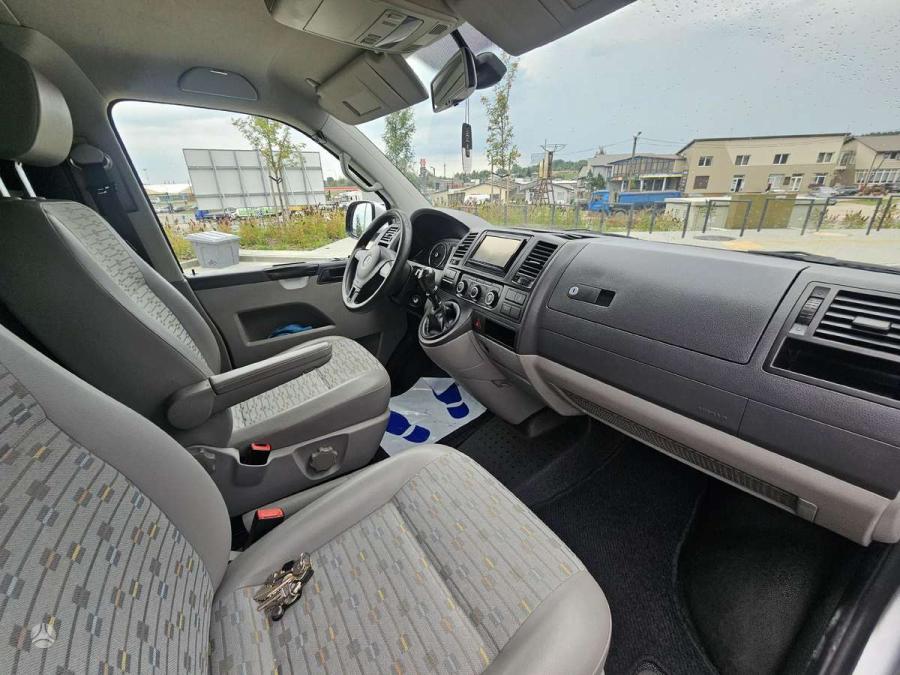 Grey Volkswagen Transporter 2012 in Vilnius, with an engine capacity of 2.00 L and mileage of 279 thousand km for 6900 €, photo 13 on AUTOMOTO.COM.LV