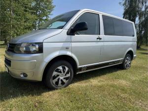 Pelēks Volkswagen Transporter 2012 Šauļi, ar dzinēja tilpumu 1.97 L un nobraukumu 292 tūkst. km par 9900 €, foto 4 vietnē AUTOMOTO.COM.LV
